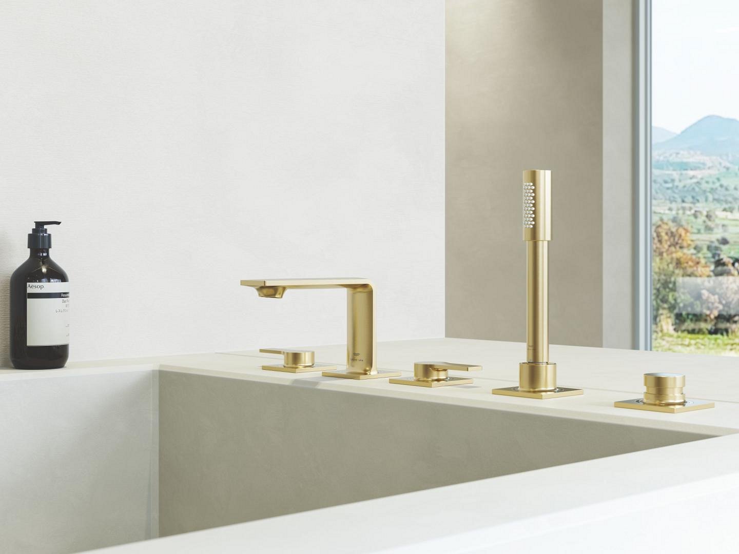 GROHE Cool Sunrise – Zeitlose goldene Eleganz für Badezimmer | GROHE
