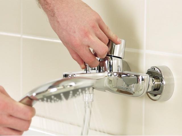 Install a Bath Faucet