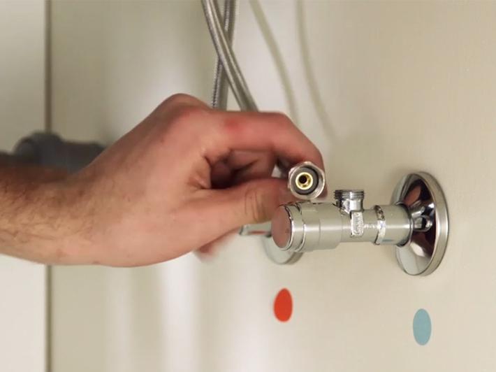 Installation guide - Install a kitchen sink mixer | GROHE