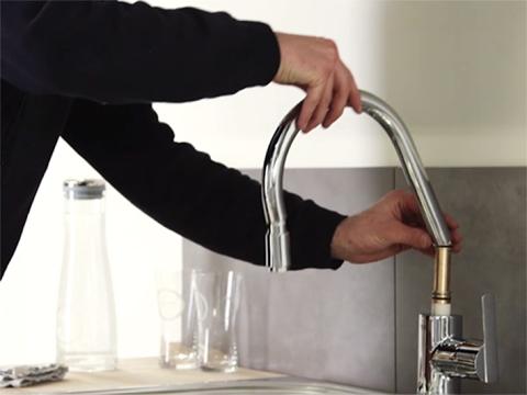Installation guide - Install a kitchen sink mixer with a pull-out mixer ...