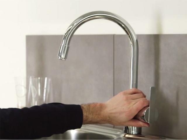 Installation guide - Install a kitchen sink mixer with a pull-out mixer ...